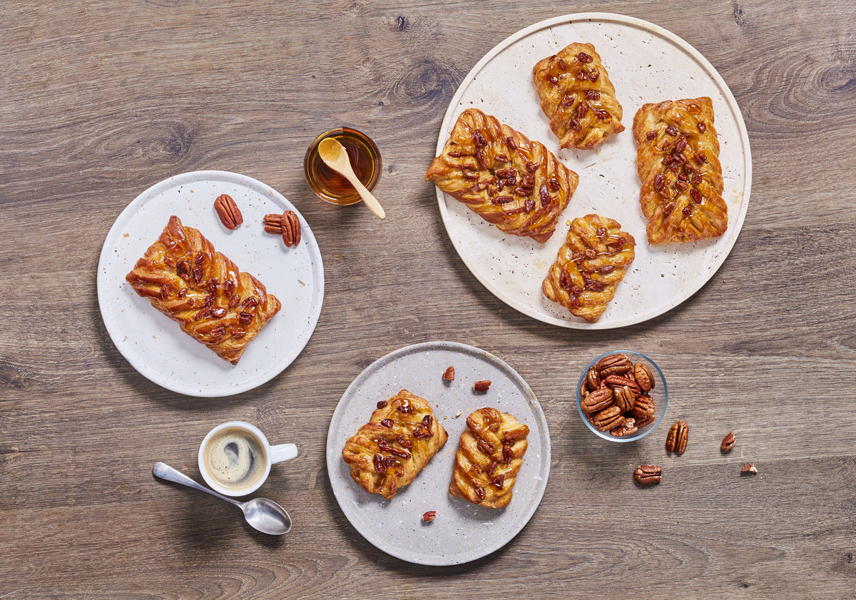 Mini Maple syrup and pecans Plait 40g | Bridor Site