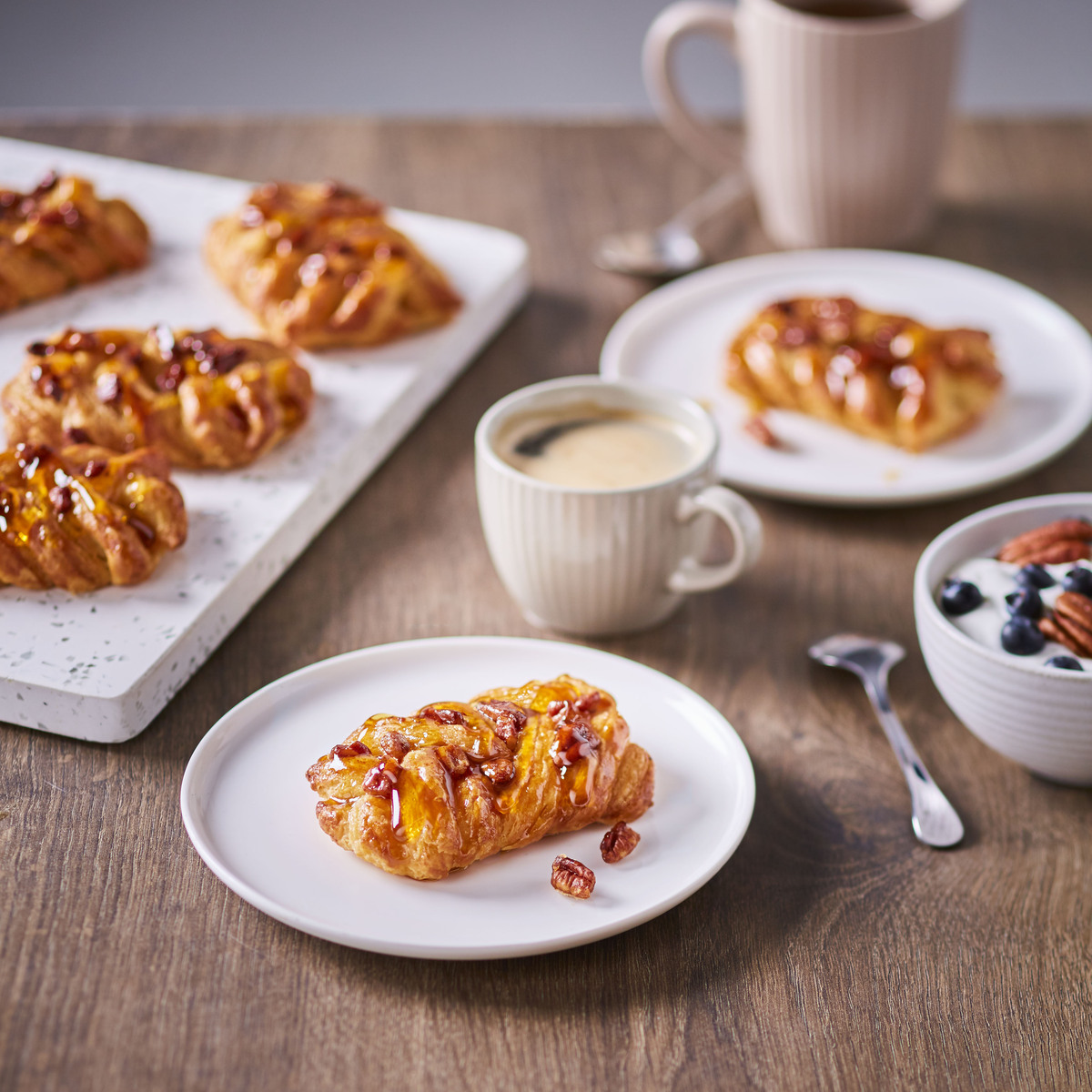 Mini Maple syrup and pecans Plait 40g | Bridor Site