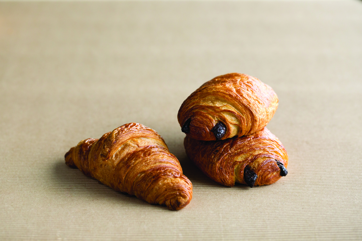 Croissant 75g | Viennese Pastries | Family | Catalog | Bridor Site