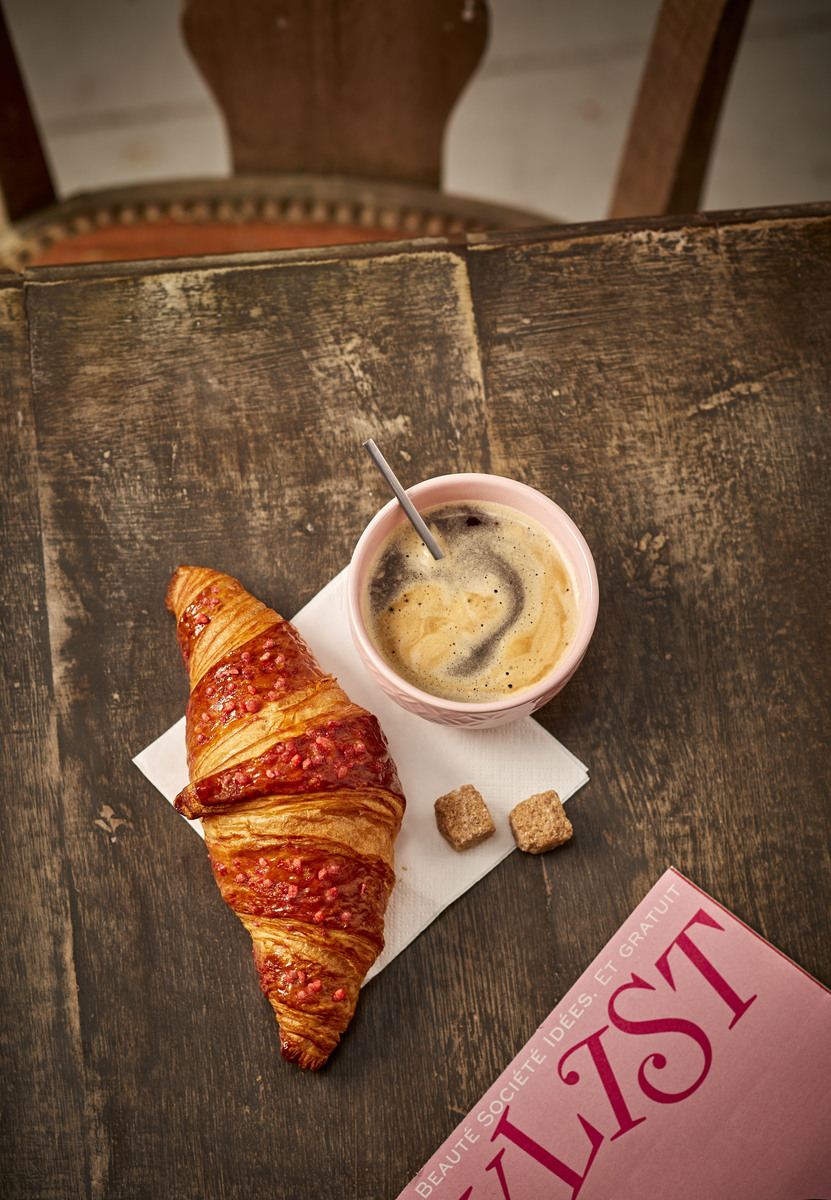 Croissant fourré Framboise 90g | Bridor Site